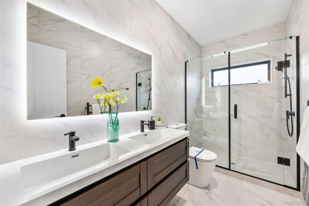 Summit Glass | Frameless Shower