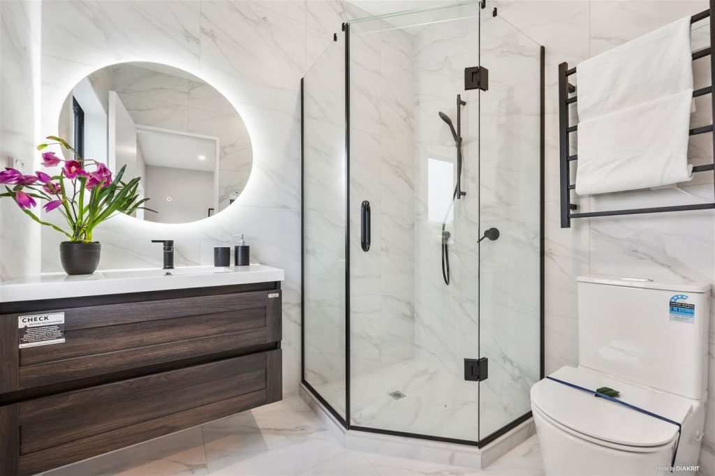 Summit Glass | Frameless Shower